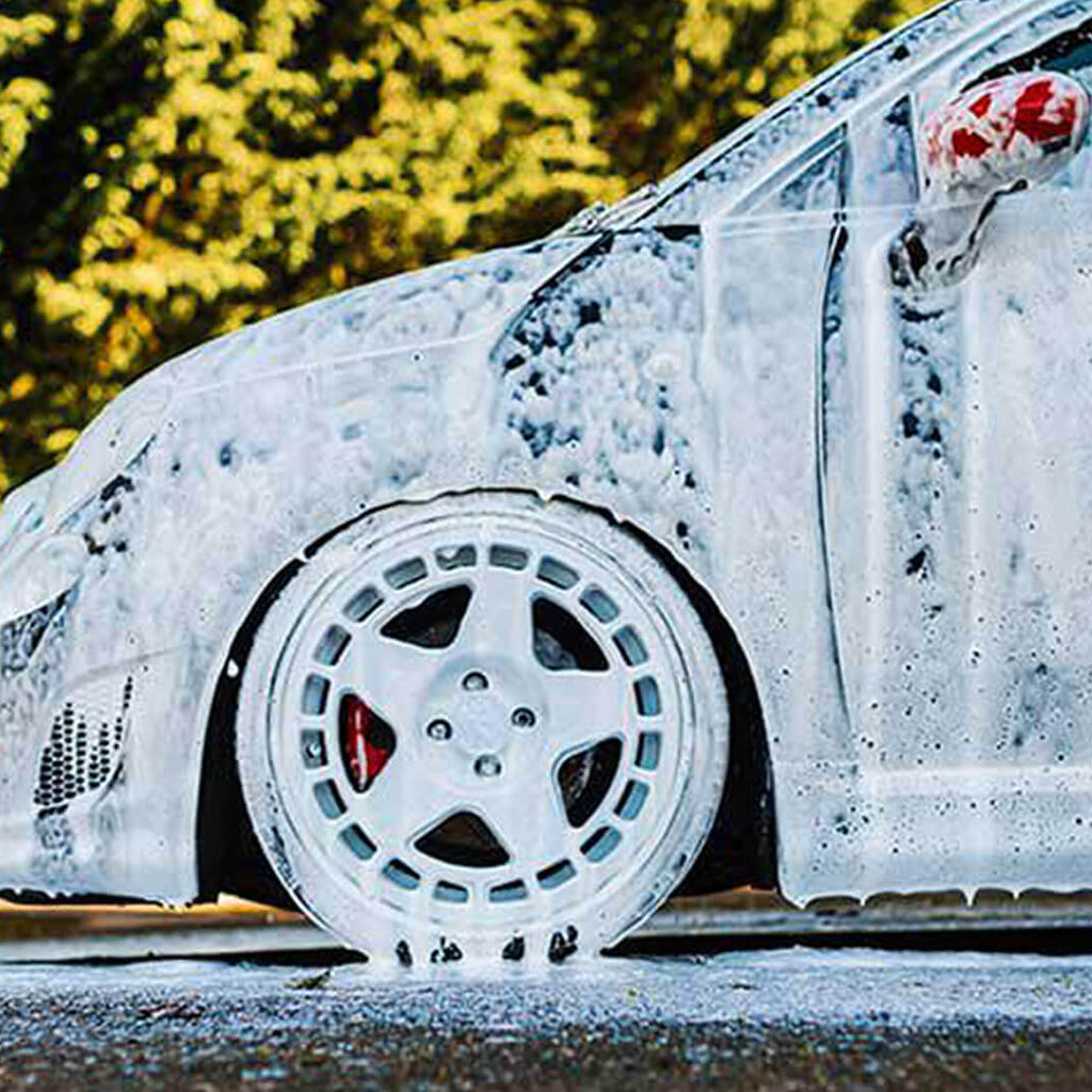 Blogs - Get Your Foam On - Why Using A Snow Foam Is Important