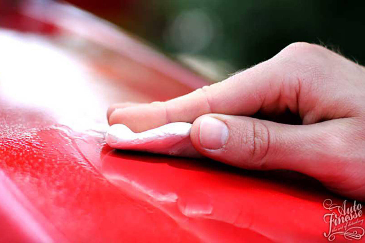 Blogs - Using A Detailing Clay Bar