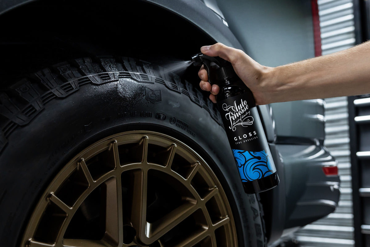 Car Tyre Dressings & Applicators - Protect Your Car Rubber