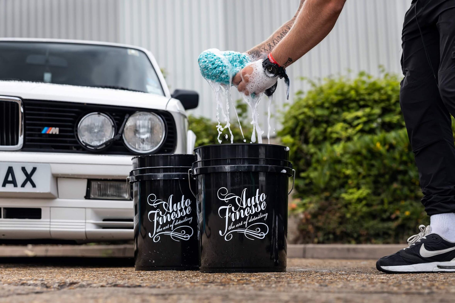 Car Detailing Bucket & Grit Guard | 20L Car Wash Bucket